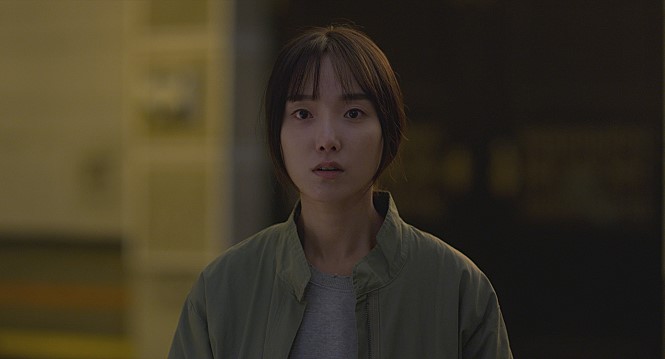 Ghost Walk (2018) ☆☆☆(3/4): As time goes backward for her | Seongyong's ...