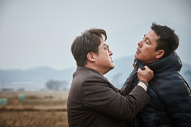 Steel Rain (2017) ☆☆1/2(2.5/4): A race against another Korean war ...