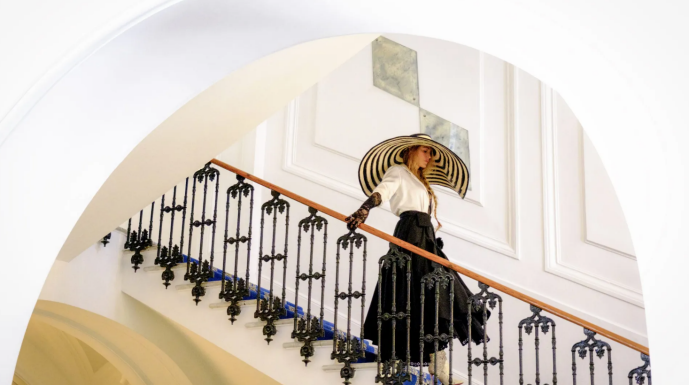 Another Simple Favor (2025) ☆☆1/2(2.5/4): A less charming sequel ...